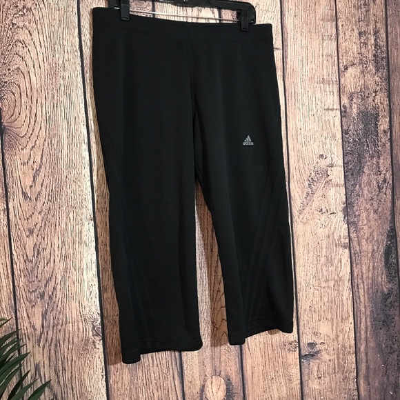 adidas | Pants & Jumpsuits | Adidas Cropped Athletic Pant L Capri Black ...